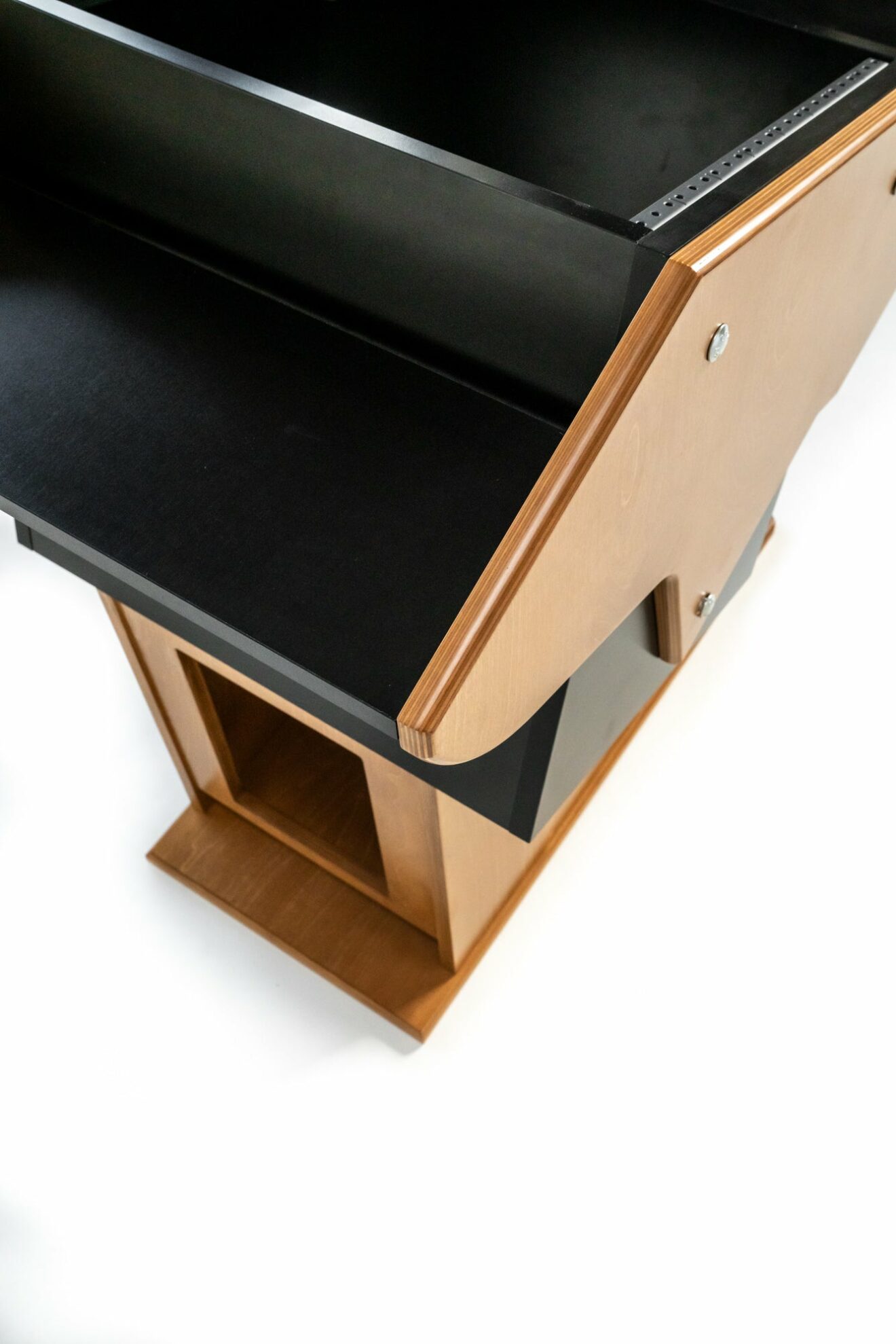 Genesis 8U Solo Studio Desk - Dangerfox